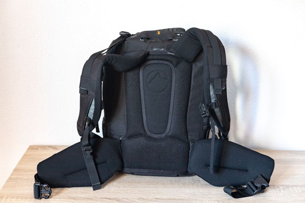 Lowepro Mochila Vertex 200 AW (Preta) - uma das mochilas mais robustas ...