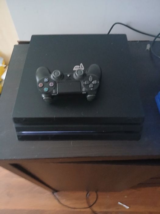 Konsola p4 pro 1 tb Świnoujście • OLX.pl