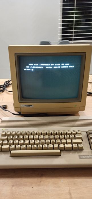 Monitor Amiga Commodore 1085S-D2 Rosanów • OLX.pl