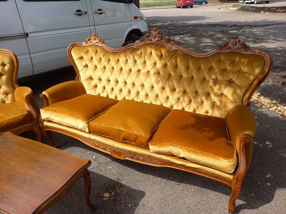 Диван+2 крісла..Барокко.: 1 000 € - Меблі для вітальні Дубно на Olx