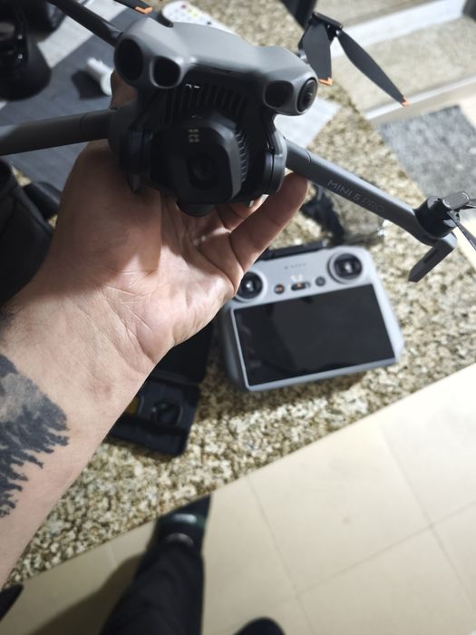 Drone DJI Mini 5 Pro Fly More Combo (DJI RC2) pouco uso Travanca • OLX.pt