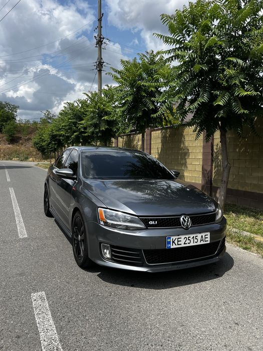 Volkswagen Jetta GLI 2011: 8 700 $ - Volkswagen Підгородне на Olx