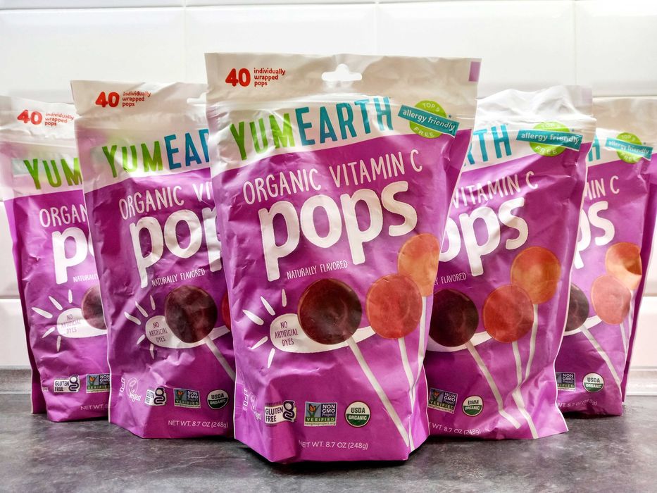 YumEarth, Organic pops + Vitamin C (14-40 шт.), органические леденцы ...