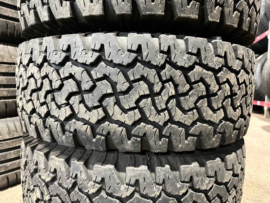 Б/у шини 235/60 R16 Insa turbo 9mm AT OFF Road 2022року CC5: 3 600 грн ...