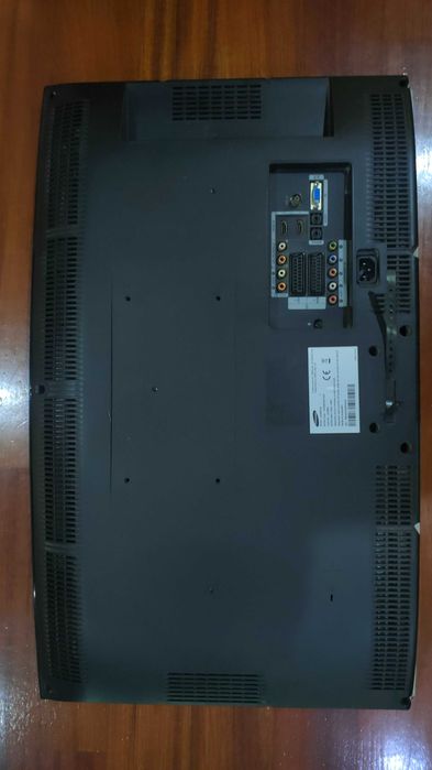 TV LED Samsung 28 polegadas Serzedelo • OLX Portugal