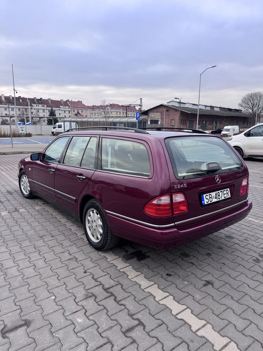 Mercedes E240 kombi, bez rdzy, youngtimer, 7 osób Szczecin Centrum • OLX.pl