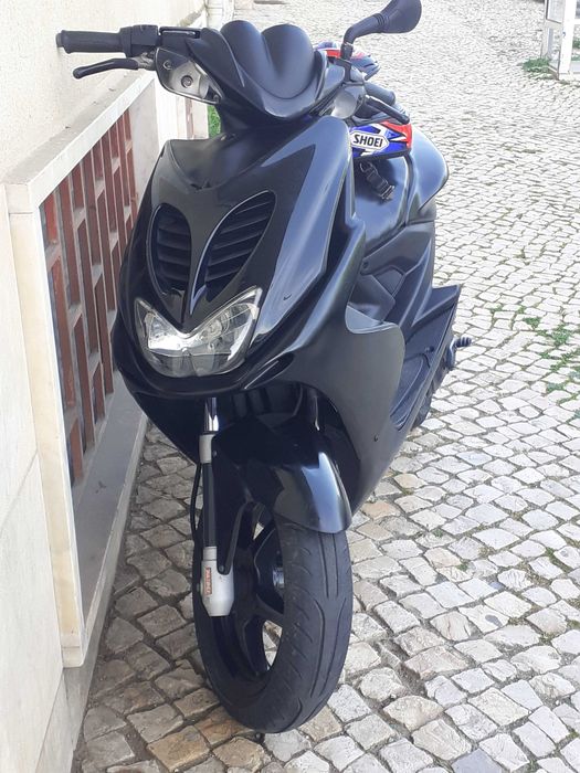 Yenho para venda aerox yamaha Queluz E Belas • OLX.pt