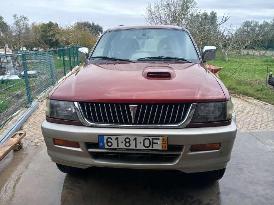 Mitsubishi Pajero 2500 gasóleo Pinhal Novo • OLX.pt