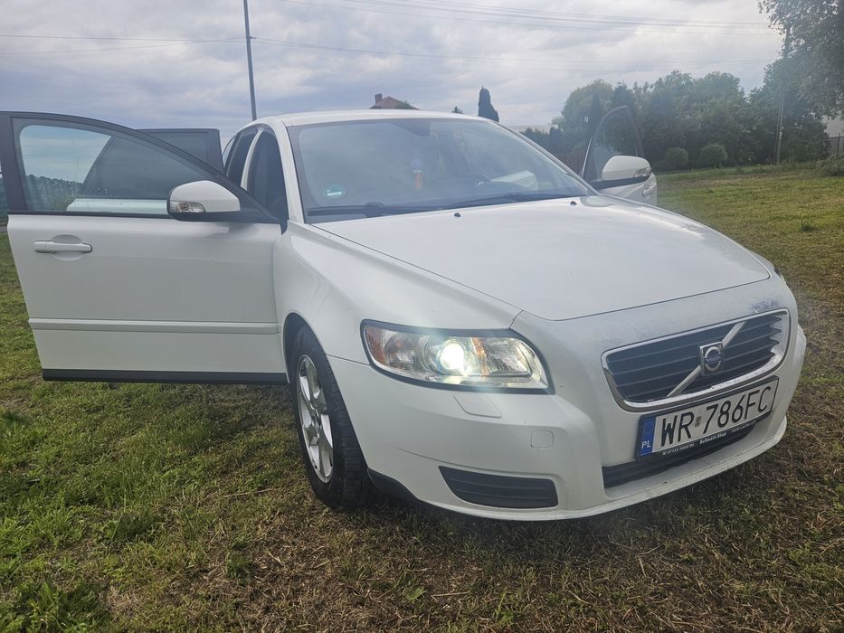 Volvo V50 Lift 2009r. 2.0d 136KM Xenon Nawigacja OKAZJA!!! Łasieczniki • OLX.pl