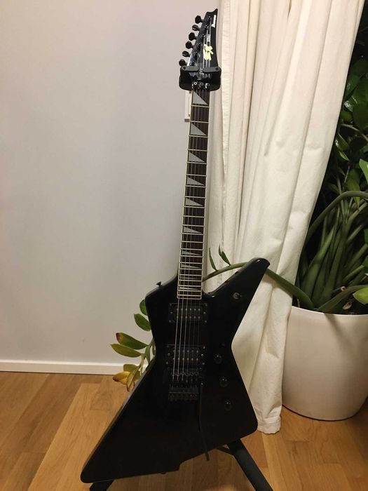Ibanez Destroyer MED320EX (Explorer) 1993 Корея Н-Н, Floyd Rose +чехол ...