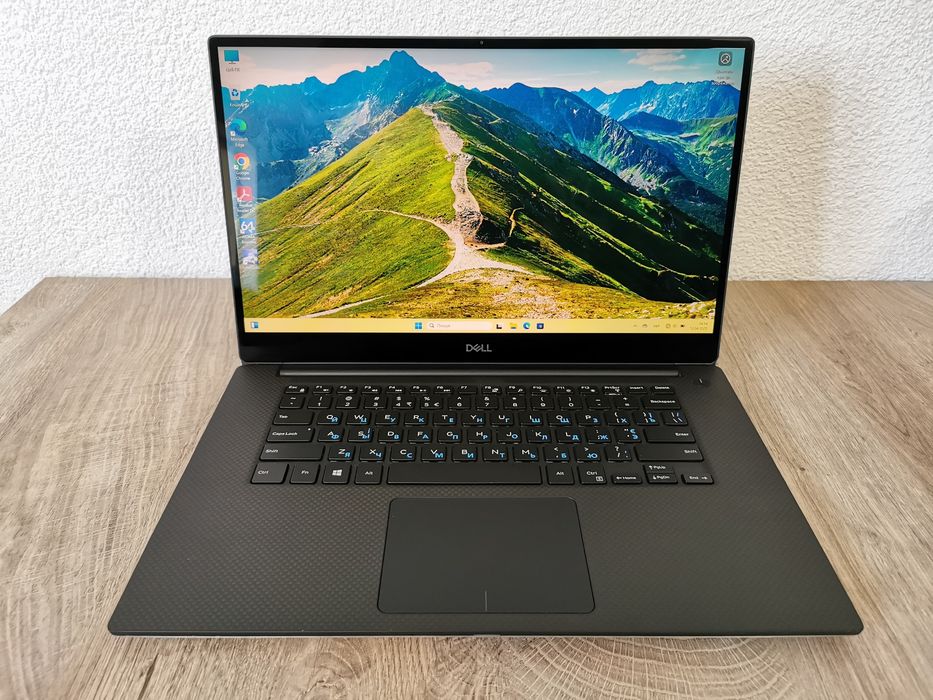 Dell precision 5540 (4K), Core I7 - 9750h, ram 32gb, SSD 512, T1000: 18 ...