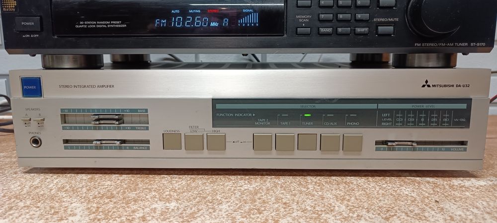 Wzmacniacz integra MITSUBISHI DA-U32. Chojnów • OLX.pl