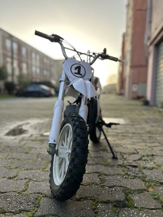 Mini Mota cross 50c + capacete Espinho • OLX.pt