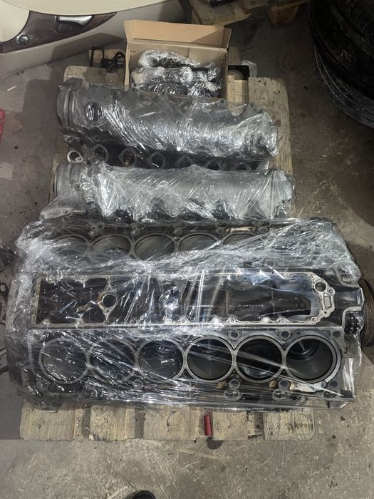 Мотор Mercedes m275 m279 AMG s65 V12 поршни коленвал двигун двигатель ...