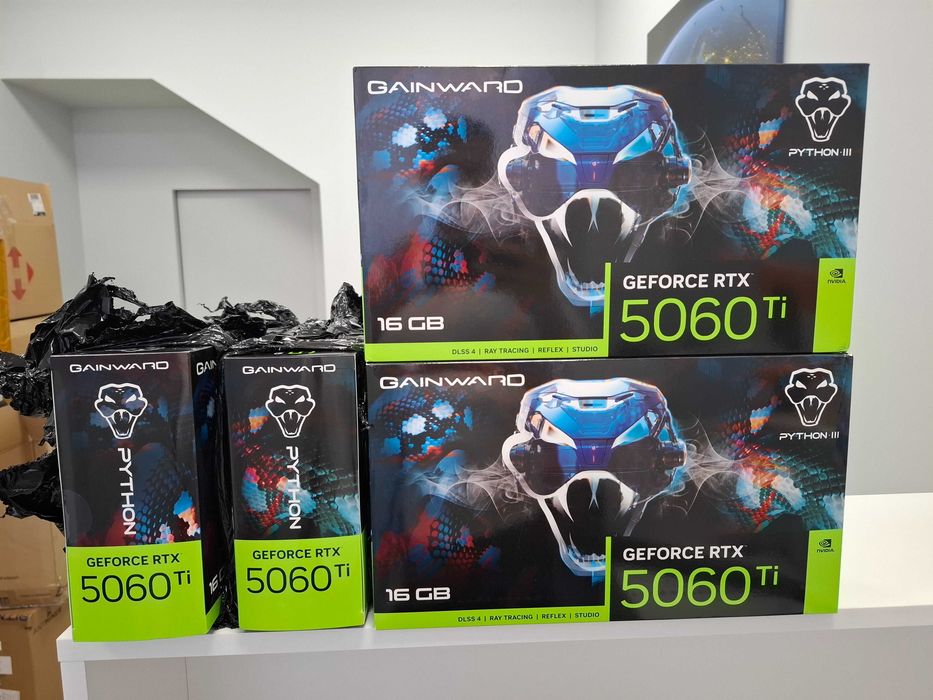Відеокарта Gainward RTX 5060 Ti Python III 16GB (NE7506T019T1-GB2061T ...