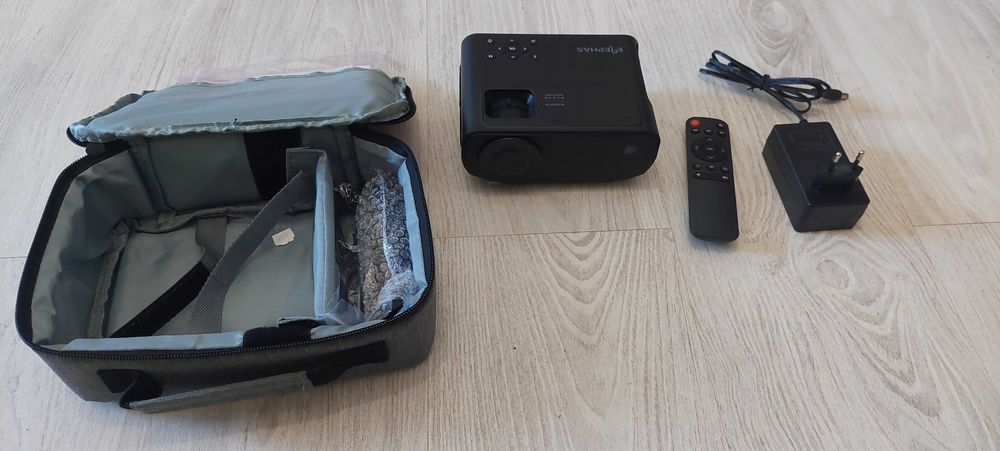 Projector Android Tv, Iptv 4K Amora • OLX.pt
