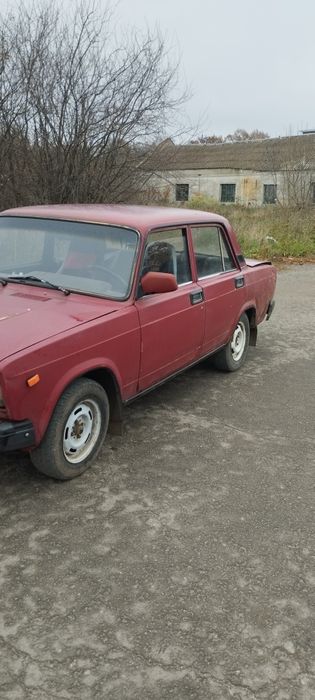 Продам машину ВАЗ 2107: 450 $ - ВАЗ Біла на Olx