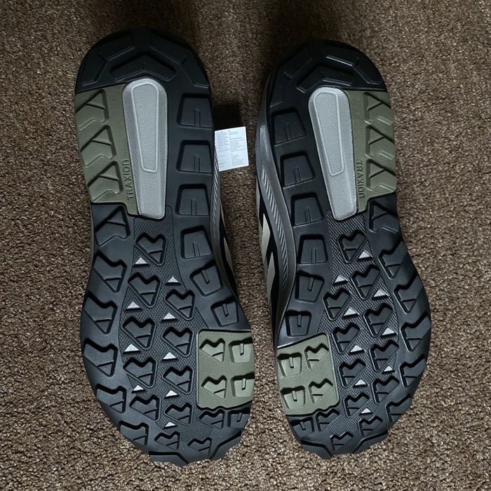 42-46,5 Демісезонні adidas TERREX ANYLANDER ID0894 Хакі: 3 590 грн ...