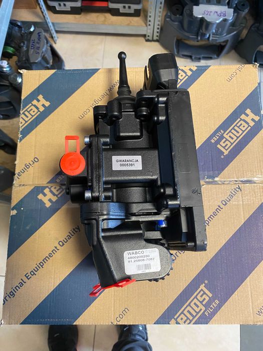 Zawór główny hamulca EBS MAN TGL TGM Nowy Sącz • OLX.pl