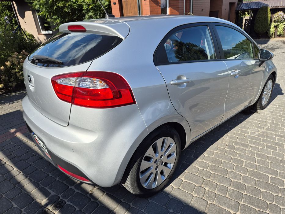 Sprzedam KIA RIO .1.3 B zrocznika 2014 Najlepsza jednostka napęd Bar ...