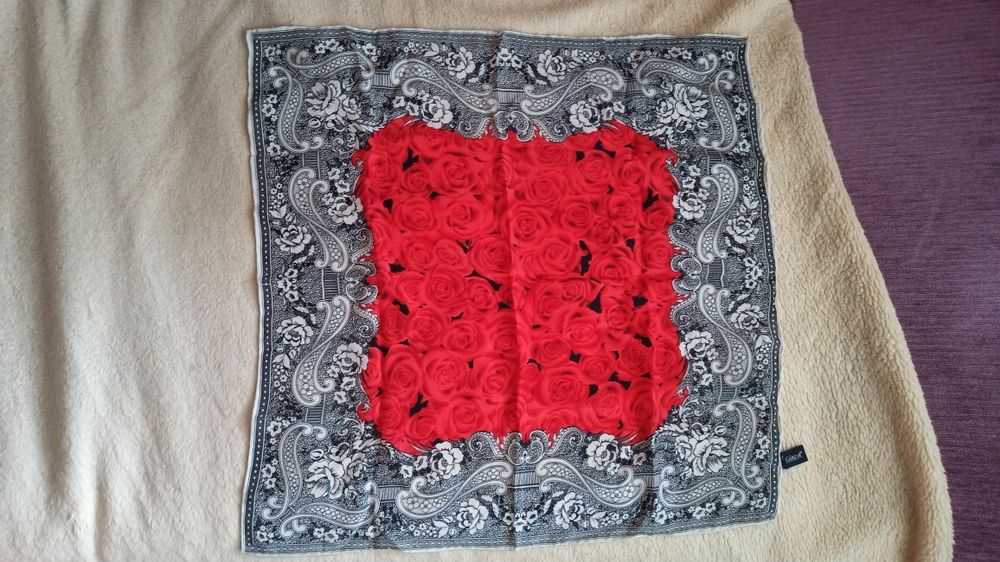 Платок Хустка натуральный шëлк 200 грн Хустки Карнаухівка на Olx