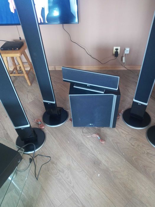 Kino domowe 120 W wraz z DVD, GRATIS stolik pod telewizor Węgrzce Wielkie • OLX.pl