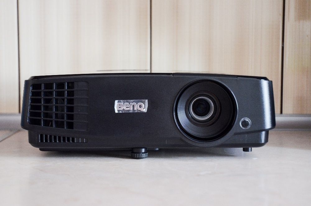 Мультимедийный проектор Benq MX505: 6 500 грн. - Проектори Київ на Olx