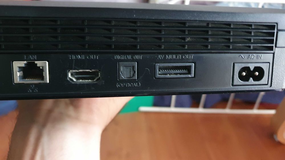 PS3 playstation 3 slim 320GB com caixa e 2 comandos Arca E Ponte De Lima • OLX Portugal