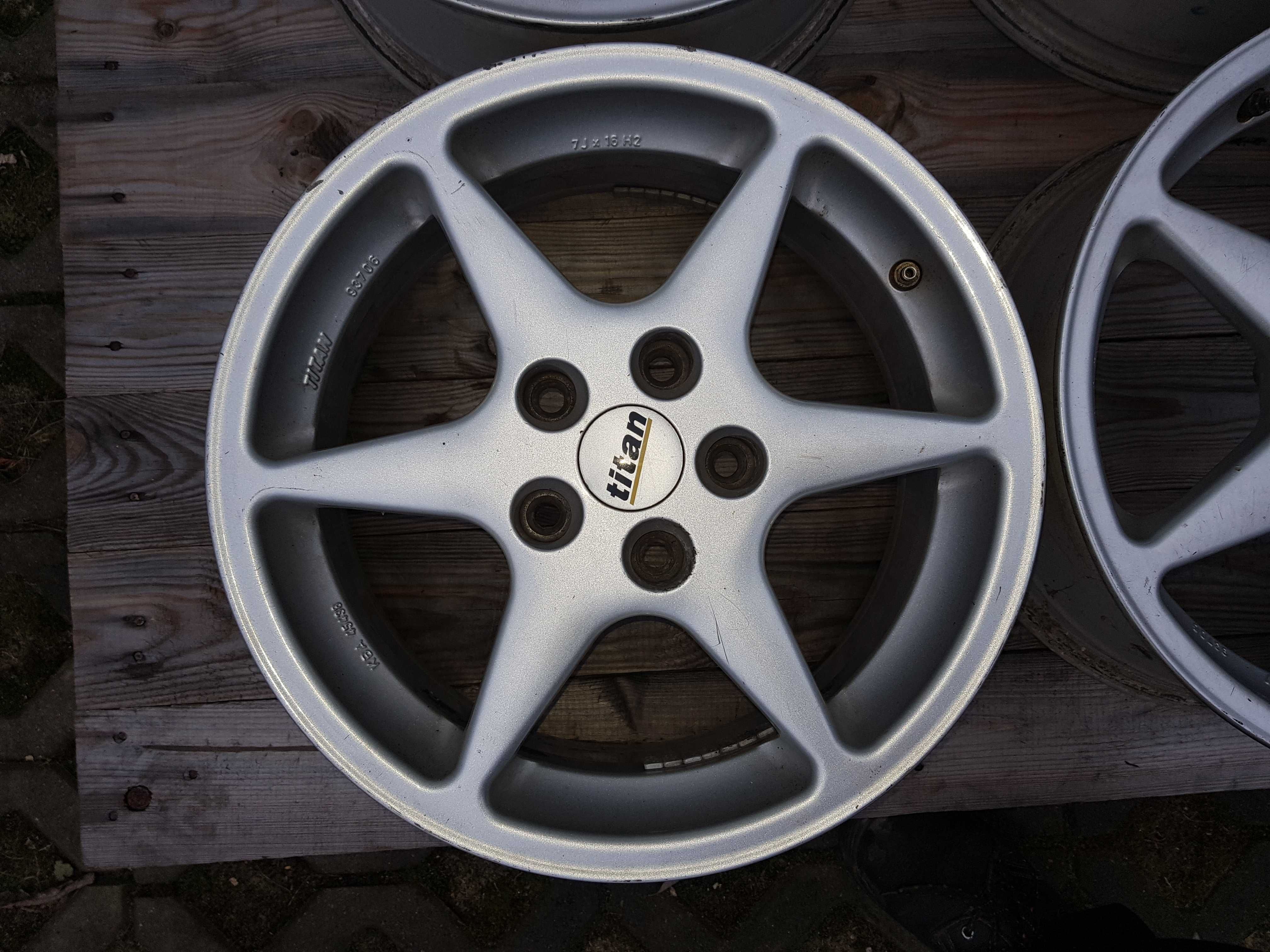 Felgi aluminiowe 7JX16H2 TITAN93706 Częstochowa Stradom • OLX.pl
