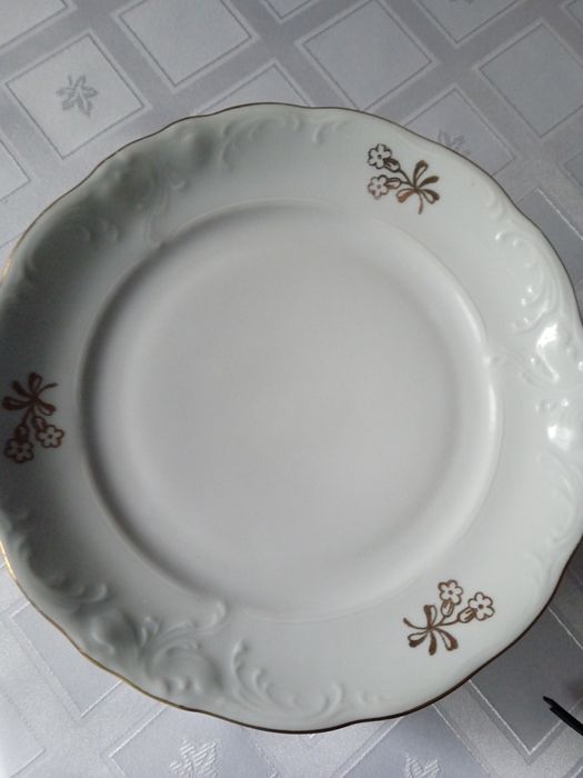 Porcelana Wałbrzych talerzyki deserowe Jankowice • OLX.pl