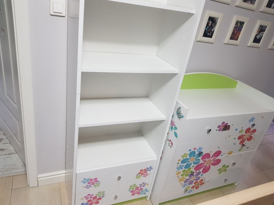 Zestaw białych mebli pkój dziewczynki z kwiatami Ostrów Wielkopolski ...