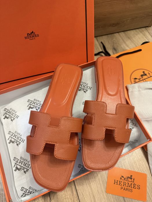Hermes oran 38 pomarańczowe orange klapki laczki buty Kobyłka • OLX.pl