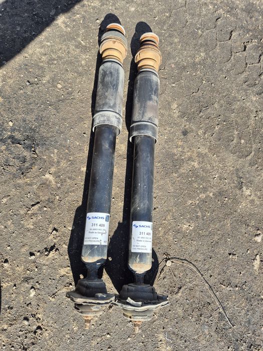 Amortyzator Sachs tył Bmw E90 E91 E92 E93 E87 E81 E82 Domasław • OLX.pl