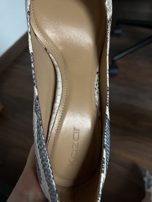 Szpilki Kazar model Natalie jak nowe rozmiar 39 Kańczuga • OLX.pl