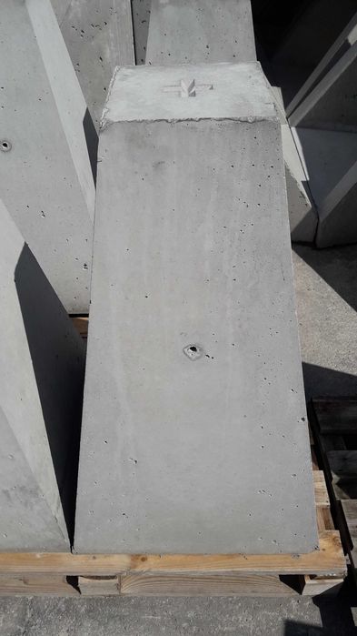 Słupek graniczny geodezyjny reper wysokościowy Lipsko • OLX.pl