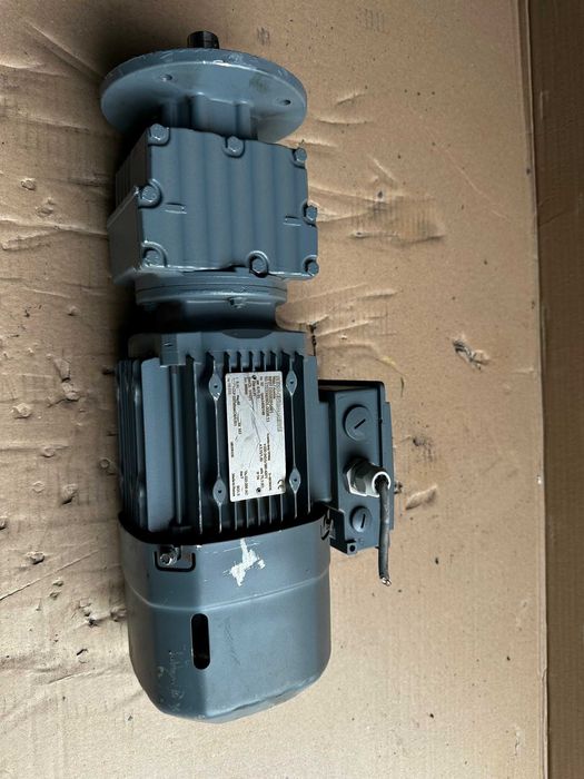 Motoreduktor, silnik sew 0,75 kw 149 obrotów z hamulcem elektromag Milówka • OLX.pl