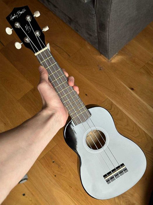 Nowa Ukulele soprano Harley benton z Wytrzymałym Pokrowcem Warszawa ...