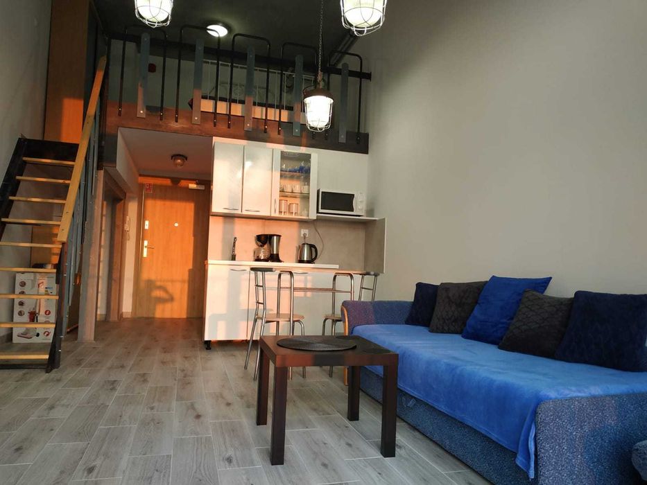 Loft 33 m,port lotniczy Wrocław, klima,antresola,meble ,balkon Wrocław ...