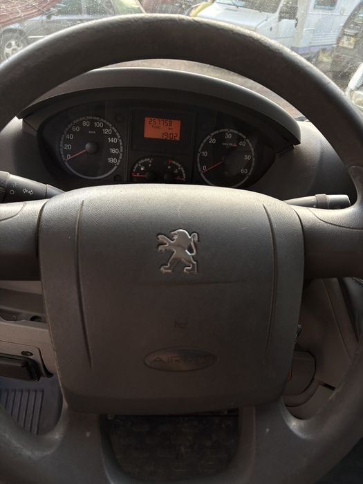 Peugeot Boxer 3 a 9 lugares selo barato Colares • OLX.pt