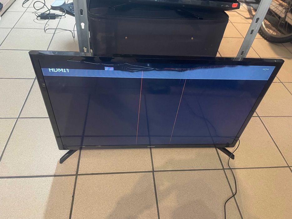 Telewizor SAMSUNG UE32J4000 uszkodzony/ Częstochowa NMP 6 Częstochowa ...