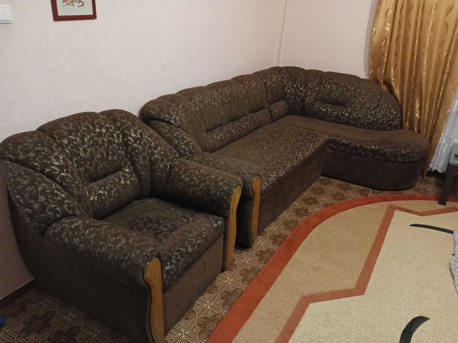 Продам великий диван.: 5 500 грн. - Меблі для спальні Томилівка на Olx