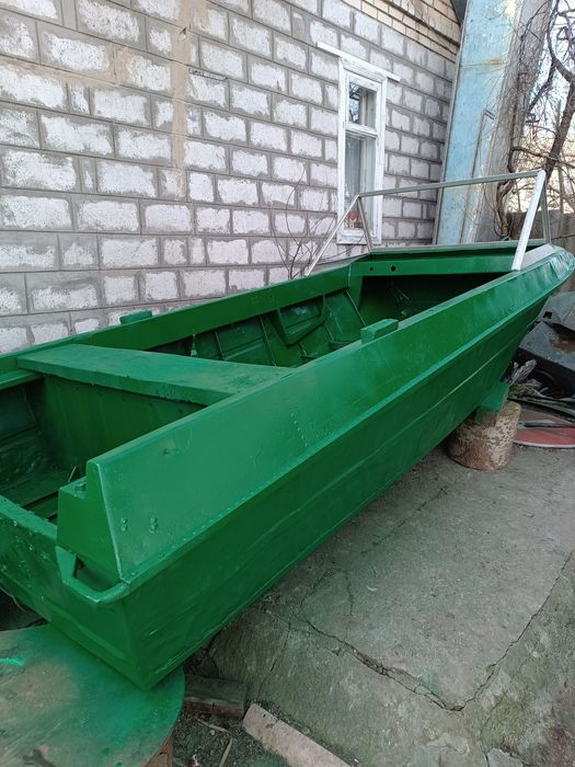 Продам лодку Крым: 15 000 грн. - Моторная лодка Днепр на Olx