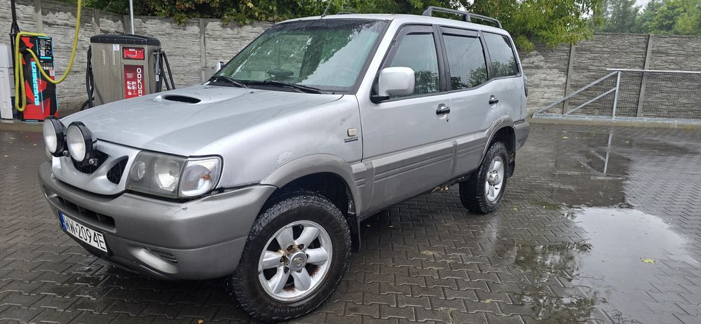 Nissan Terrano II 2.7 td off road 4x4 Klima El.szyby Legionowo • OLX.pl
