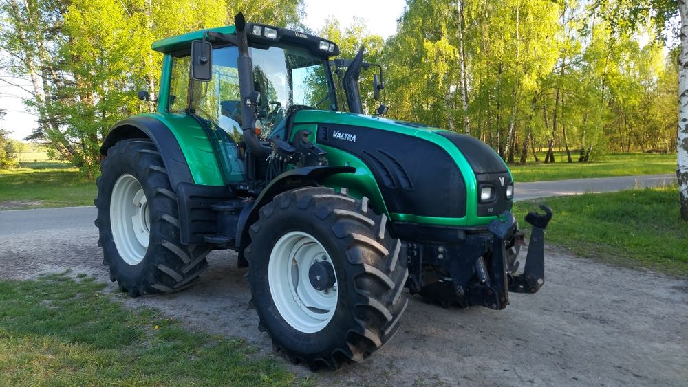 Valtra T152 versu super stan 2012r ciągnik rolniczy 6800godzin Ciagni ...