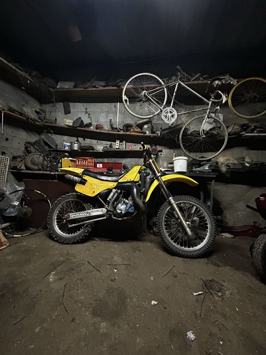 Suzuki rm 125 2t 1987 Santa Eulália • OLX.pt