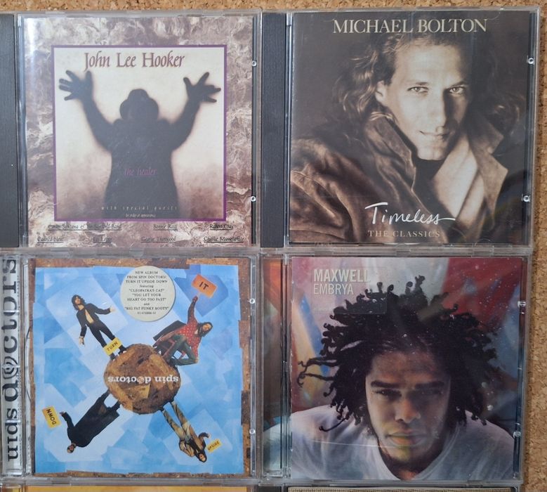 Vender vários CDs 1 Arrifana • OLX.pt