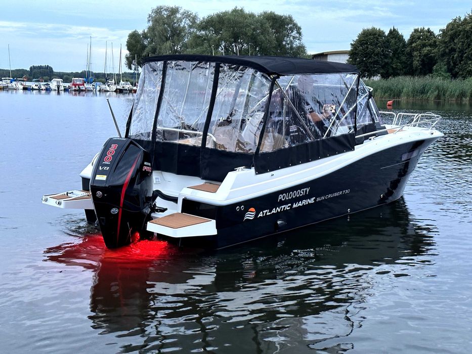 Nowa łódź motorowa Atlantic Marine 730 Sun Cruiser Mercury F300 V8 ...