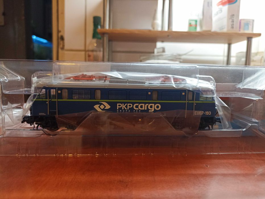 Lokomotywa elektryczna EU07 PKP CARGO Toruń • OLX.pl