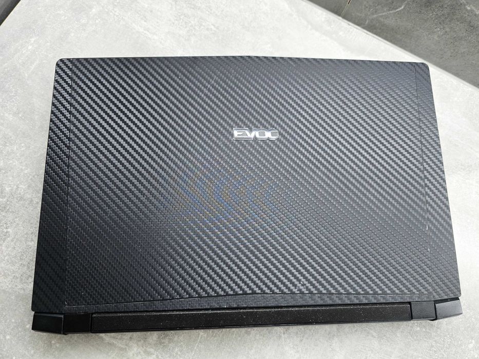 Ноутбук CLEVO Sager змінний проц i7-7700K та відеокарта GTX1080: 18 999 ...