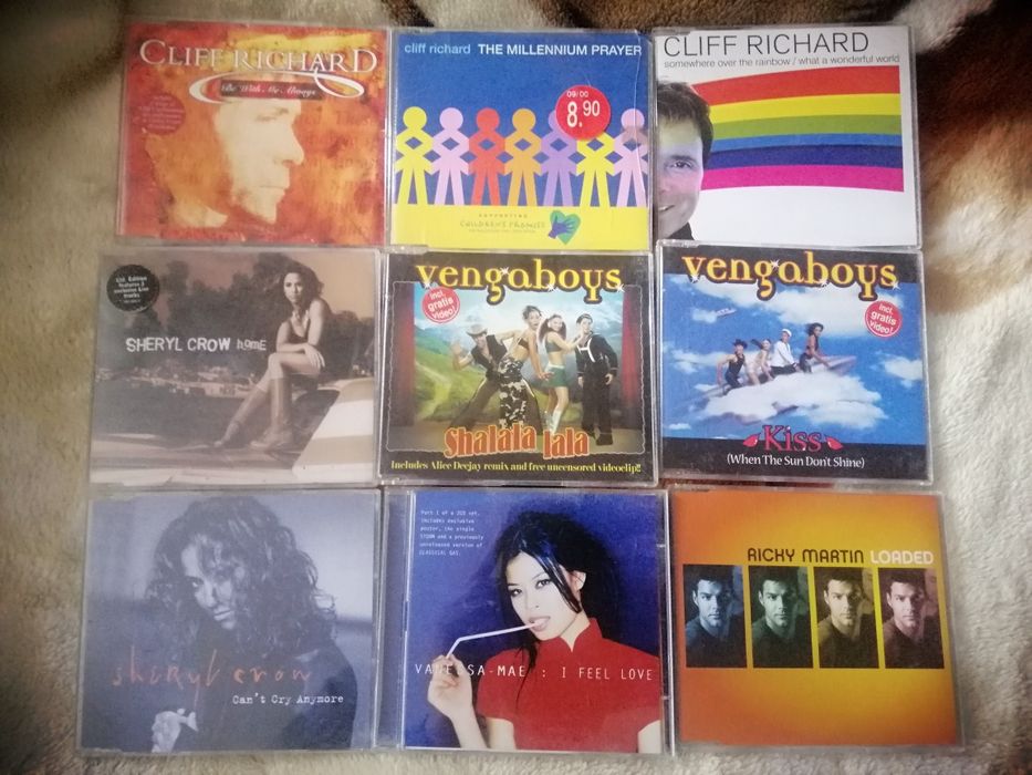 Синглы по 50 грн: 50 грн. - CD / DVD / Платівки Кам'янське на Olx